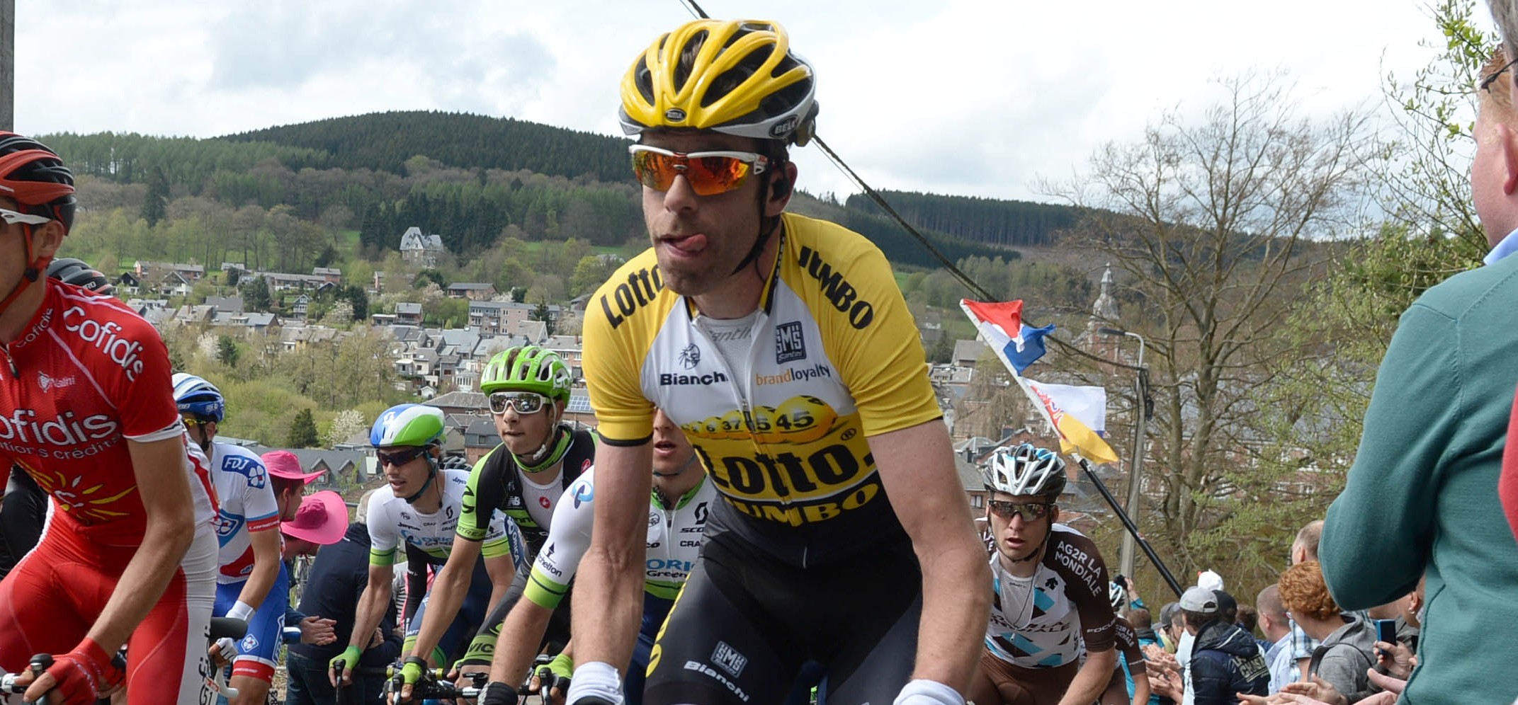 Lichte hersenschudding Tankink, gebroken middenhandsbeentje Martens ...