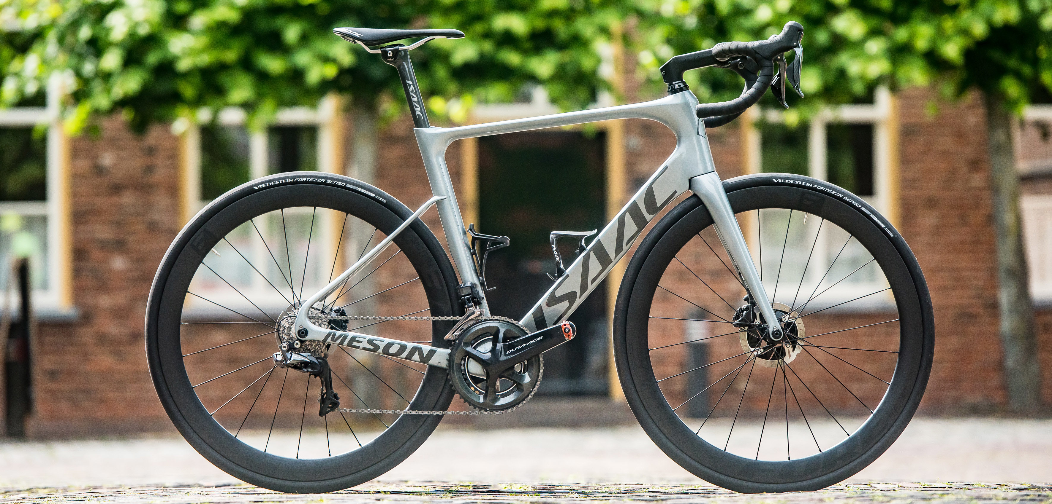 Isaac Meson 2019: Comfort gecombineerd met aerodynamica | WielerFlits