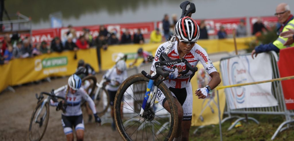Ceylin del Carmen Alvarado oppermachtig in Superprestige Gieten ... Ceylin del Carmen Alvarado oppermachtig in Superprestige Gieten ...