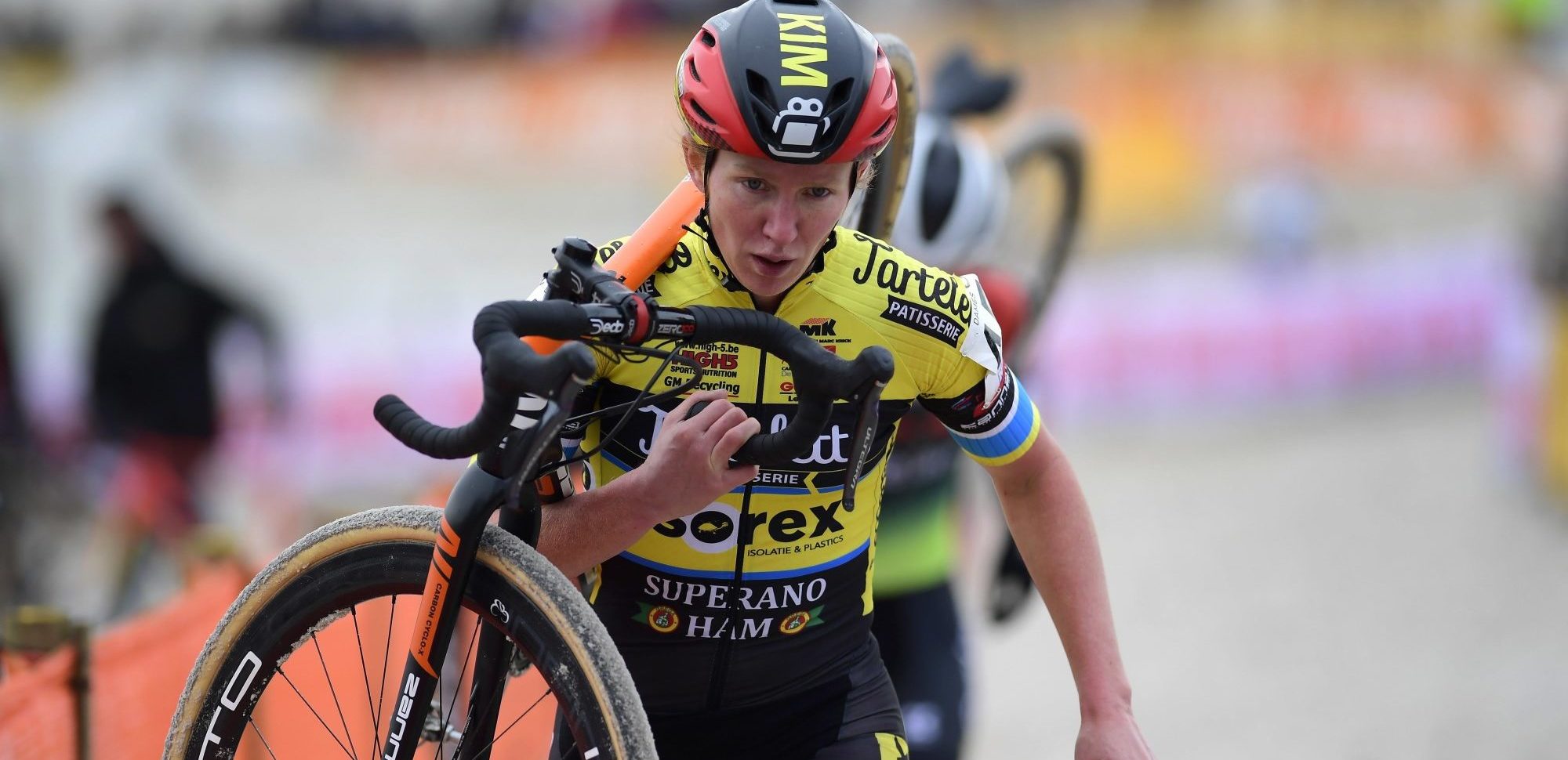 Kim Van de Steene kampt opnieuw met oververmoeidheid | WielerFlits