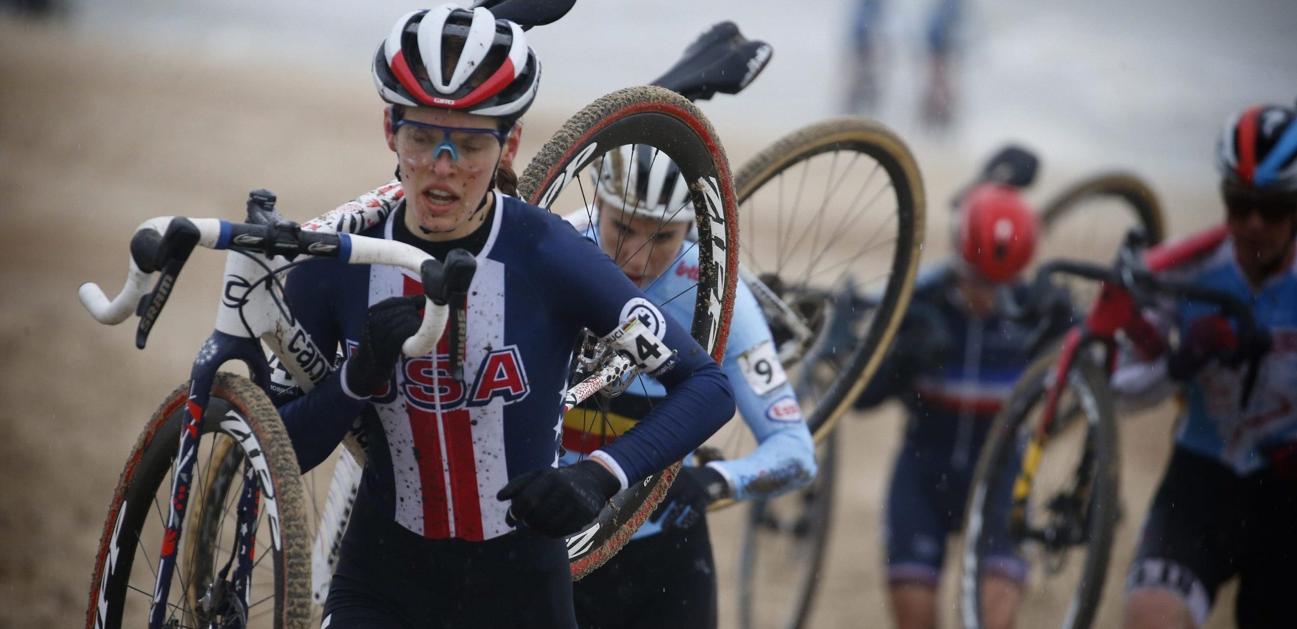 Honsinger na vierde plek op WK veldrijden: "Dit is enorm bevredigend ...