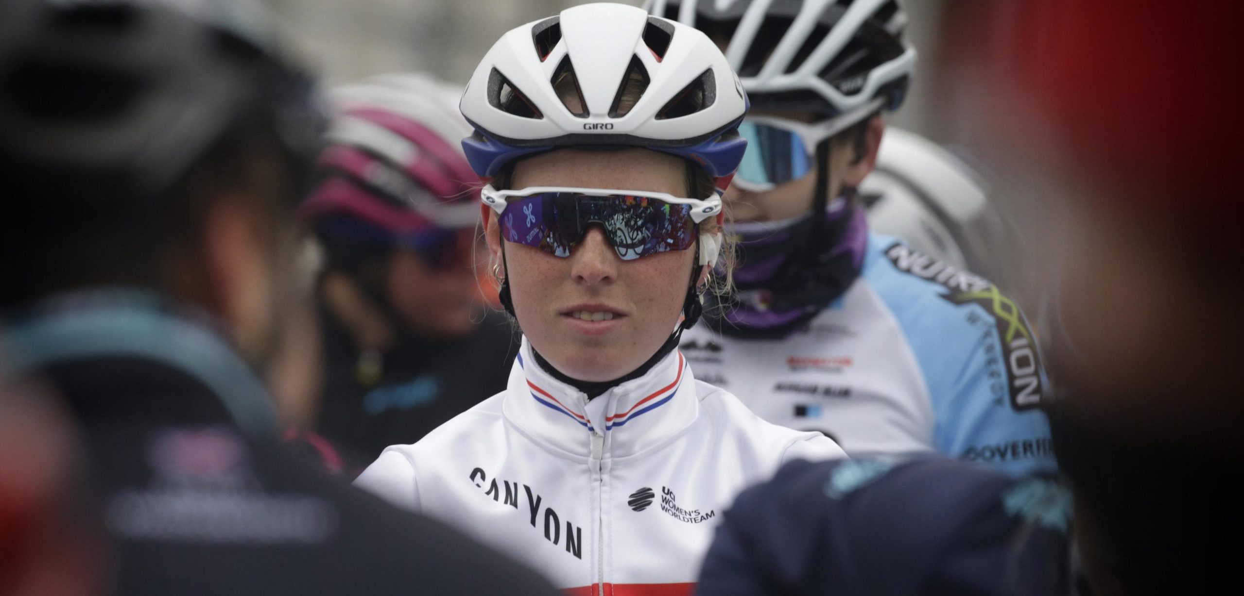 Alice Barnes sprint in Valencia naar winst in derde etappe | WielerFlits