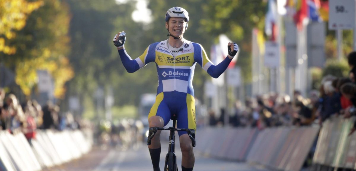 Vroege vluchter Rune Herregodts wint Ronde van Drenthe, Dylan ...