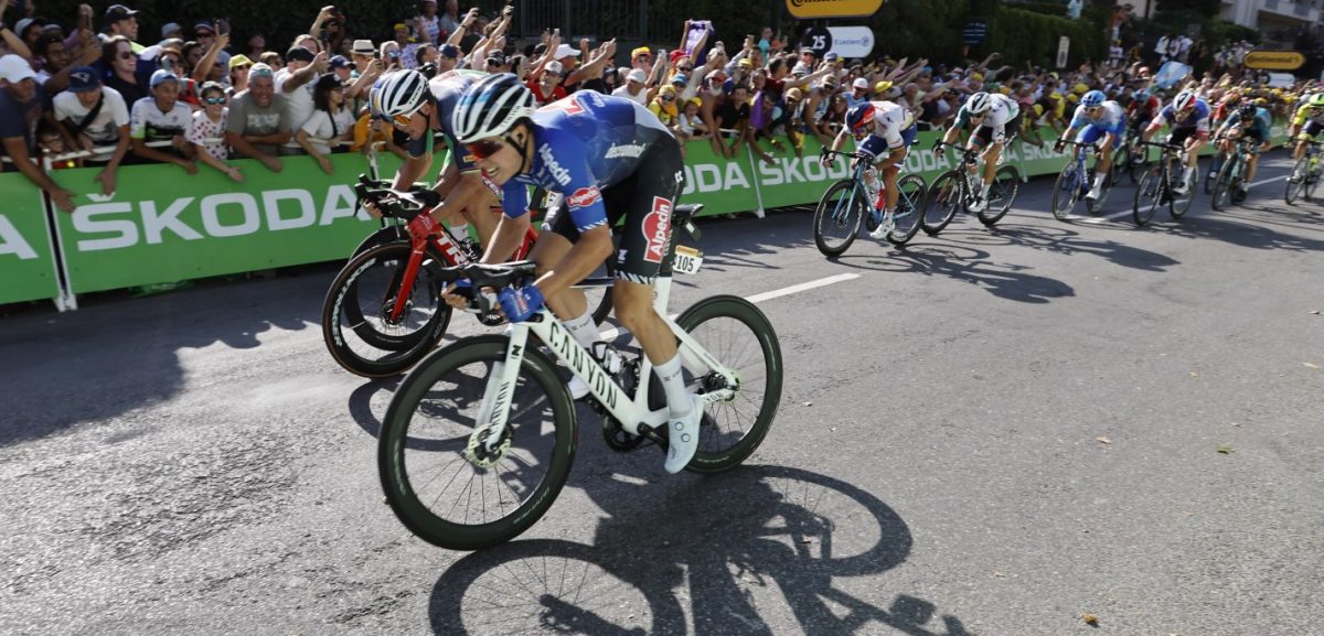 Opluchting groot bij Philip Roodhooft na ritzege Philipsen: "We bleven ...