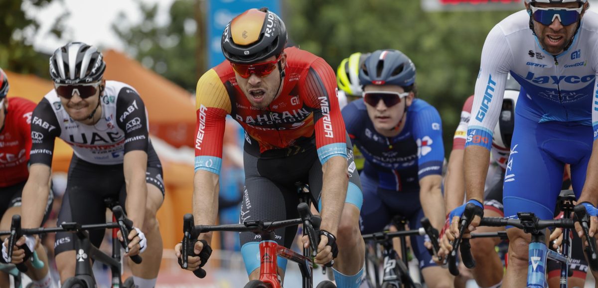 Phil Bauhaus verslaat Caleb Ewan en Michael Matthews nipt in Tour Down ...
