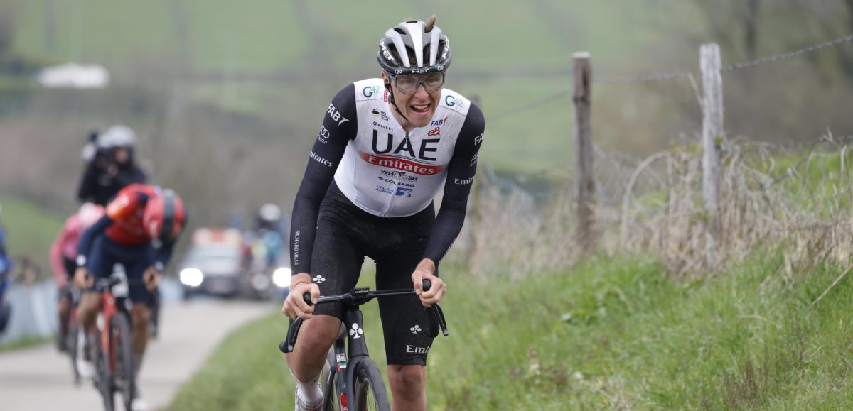 Pogacar vroeg Van der Poel om parcoursinformatie: "Waar ligt de ...