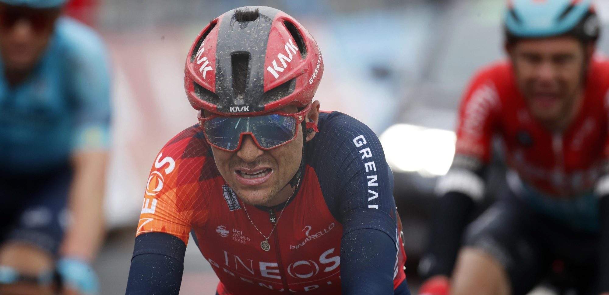 Pidcock koerst op karakter naar derde plek: "Had niets meer over op het ...