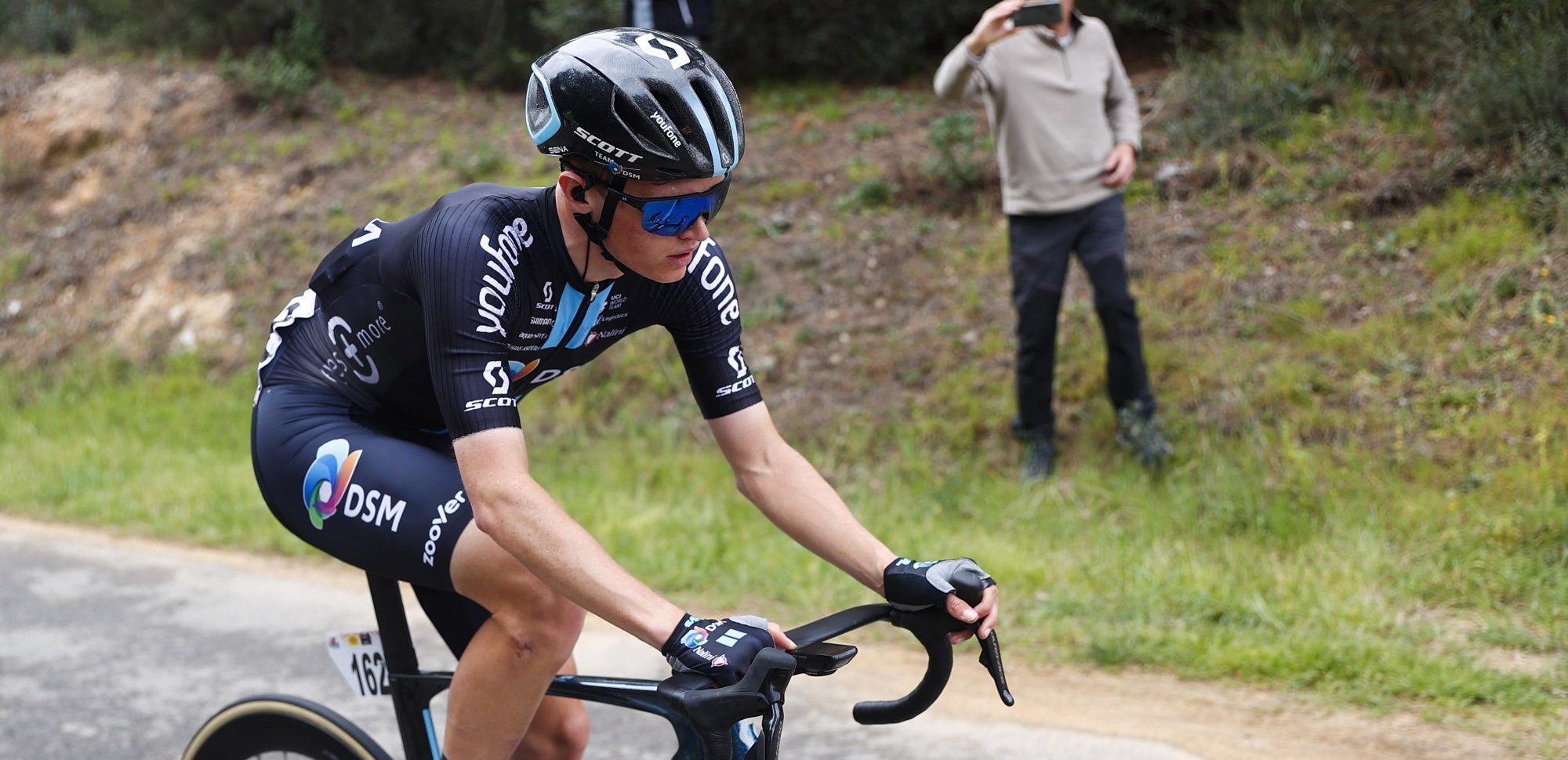 Sleutelbeenbreuk voor Oscar Onley: "We zaten allemaal op zo'n high ...