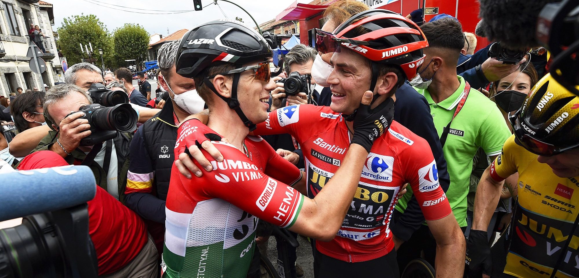 Richard Plugge na succes Jumbo-Visma: "We gaan evalueren hoe het nóg ...