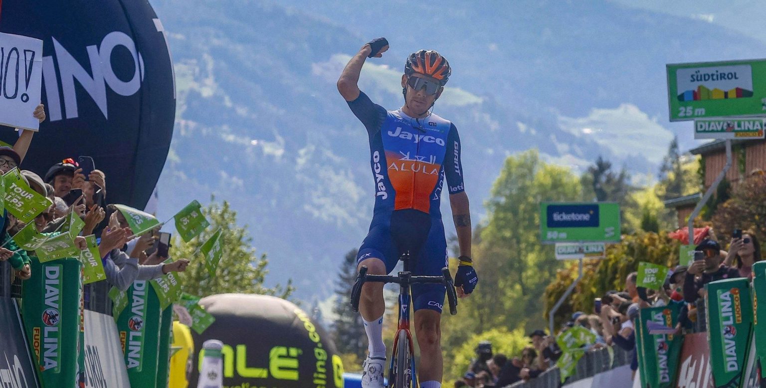 Alessandro De Marchi vindt extra motivatie in zijn leeftijd: "Het plan ...