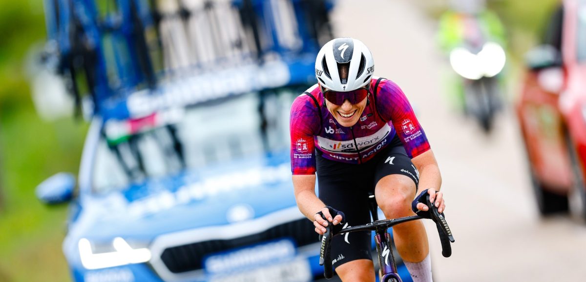 Eindelijk: FDJ-SUEZ kondigt komst van Demi Vollering aan | WielerFlits