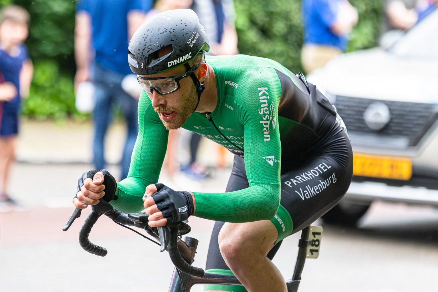 Jan-Willem van Schip rijdt dit seizoen rond met een wel heel opvallend ...