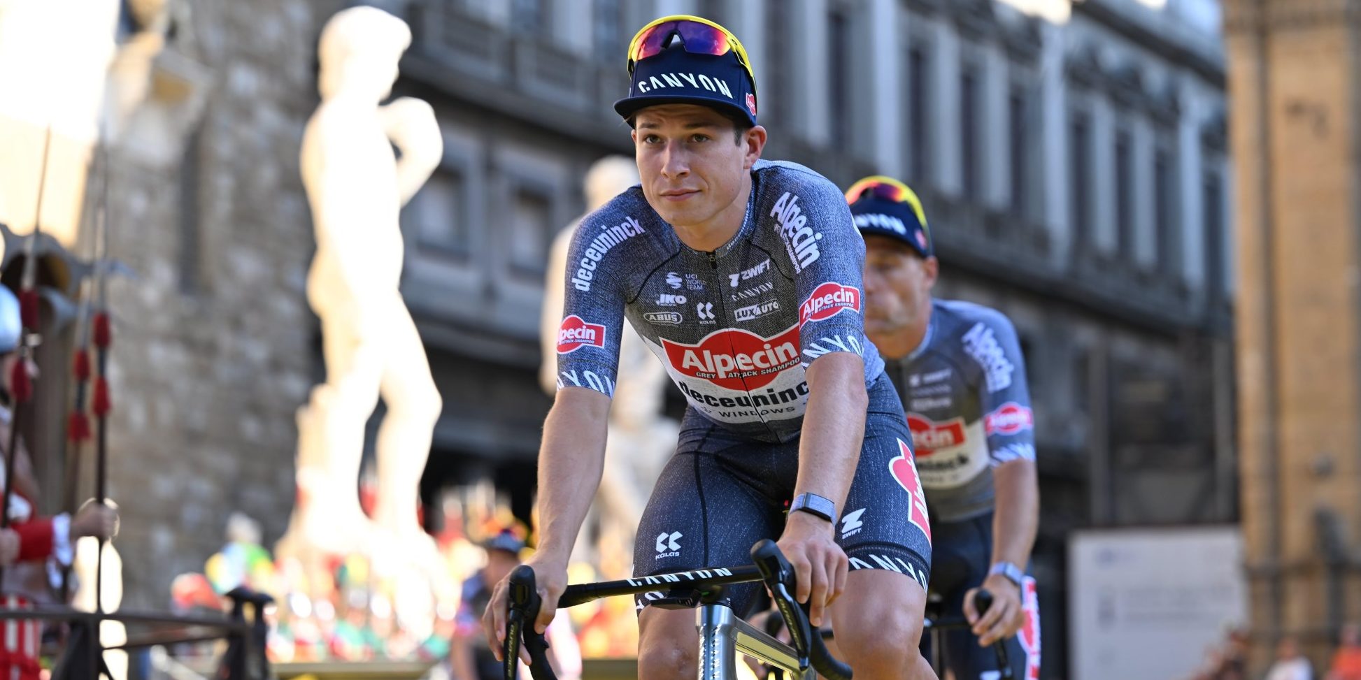 Jasper Philipsen gaat opnieuw voor groen: “Als we zes keer kunnen ...