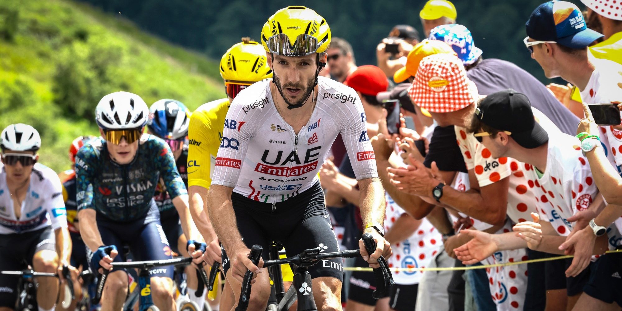 Adam Yates ziet luxeprobleem bij UAE Emirates XRG: "Anderen staan ...