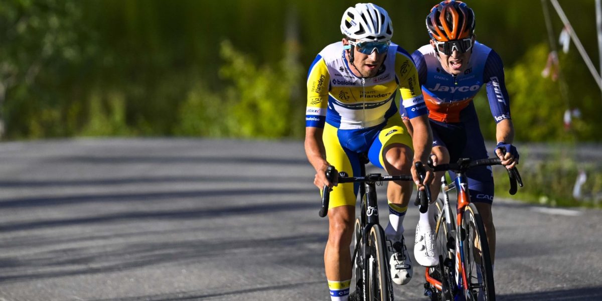 Bonneu ontroostbaar na zege voor overleden grootvader: "Ik reed niet ...