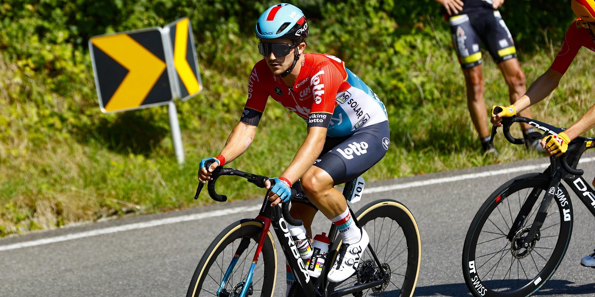 Logan Currie van Lotto Dstny op weg naar naar EF Education-EasyPost ...