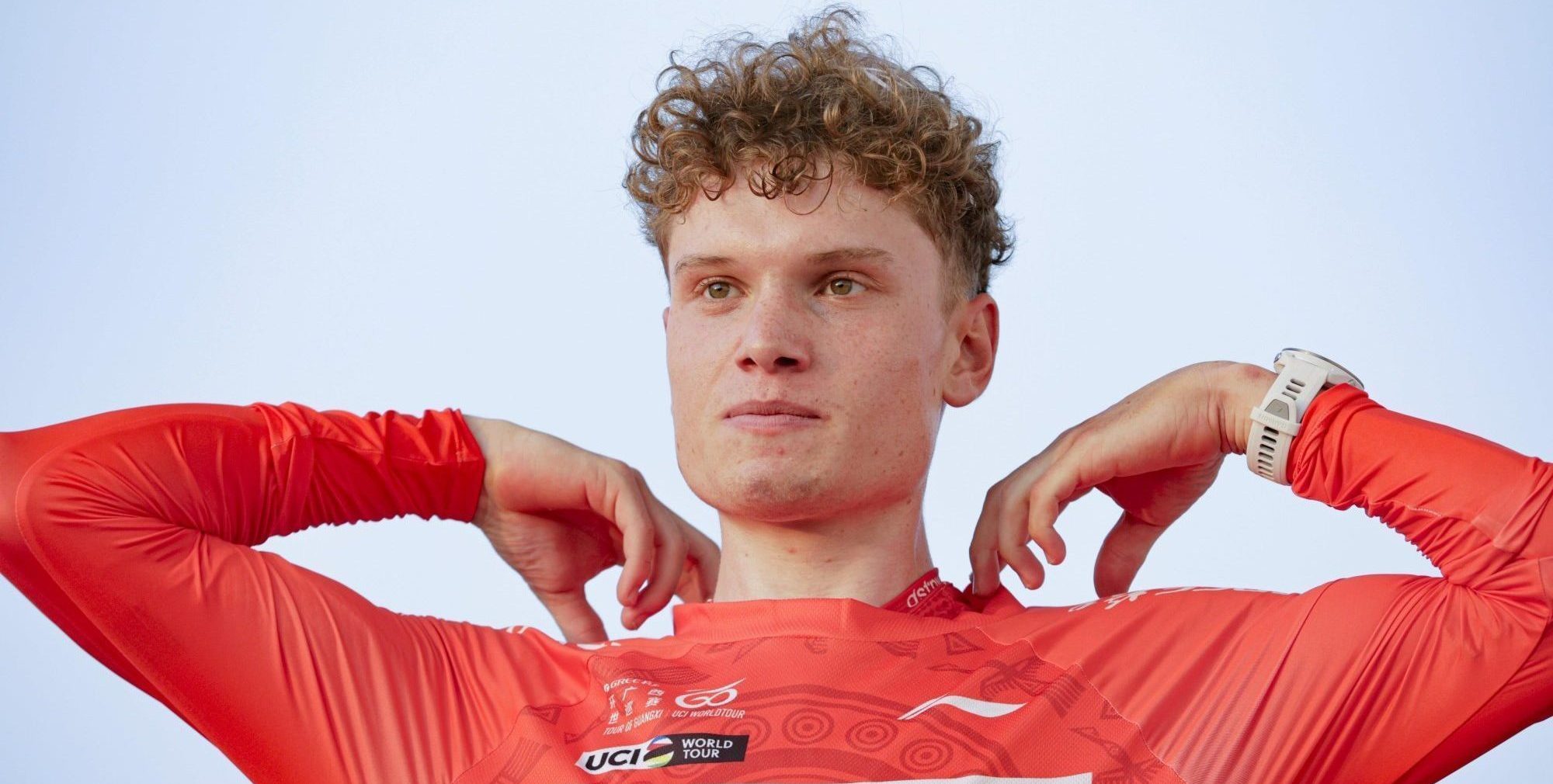 Lennert Van Eetvelt doet gekke combinatie: Tour, Vuelta én Ronde van ...