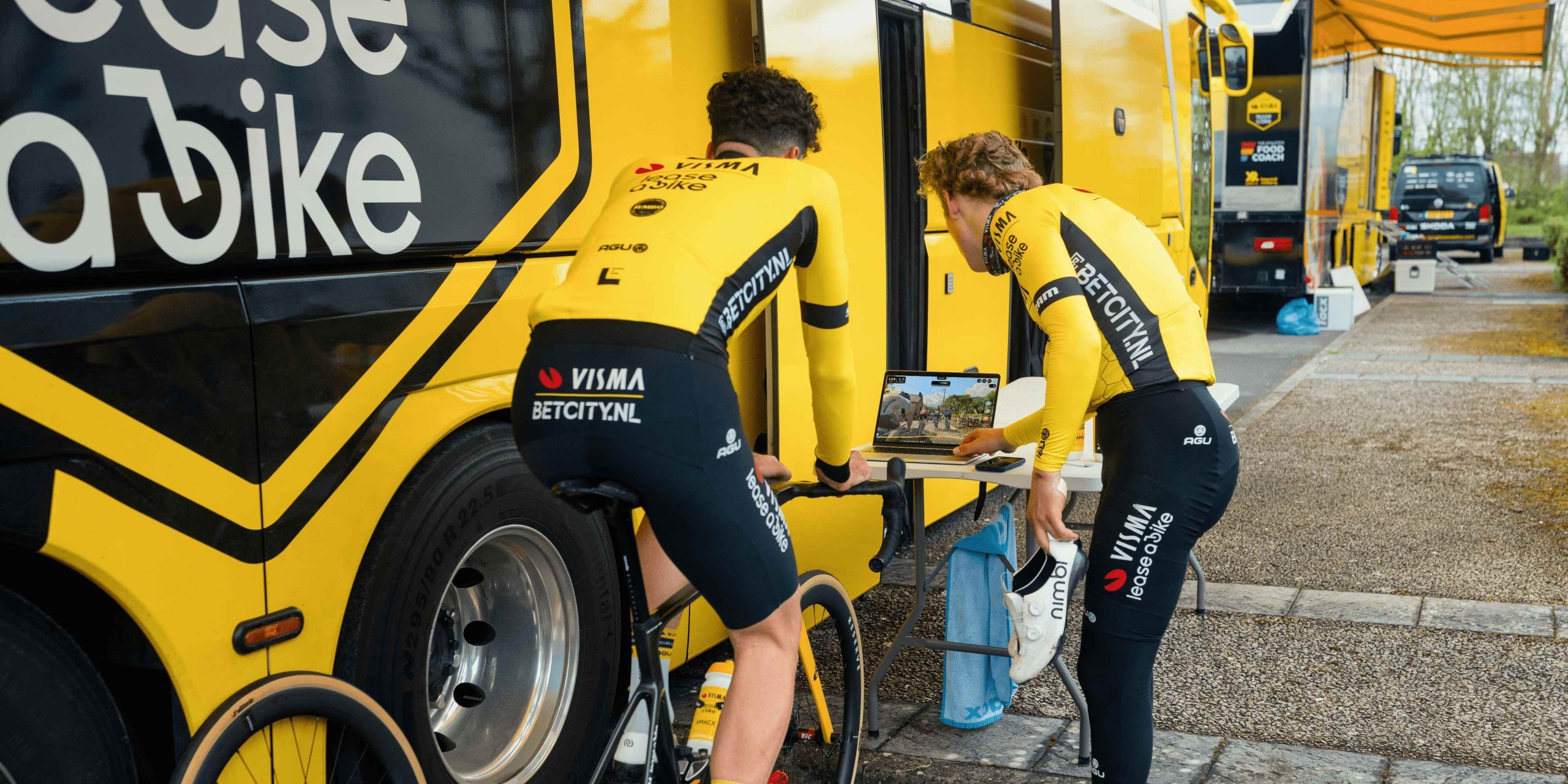 ROUVY versterkt positie met overname van BKOOL