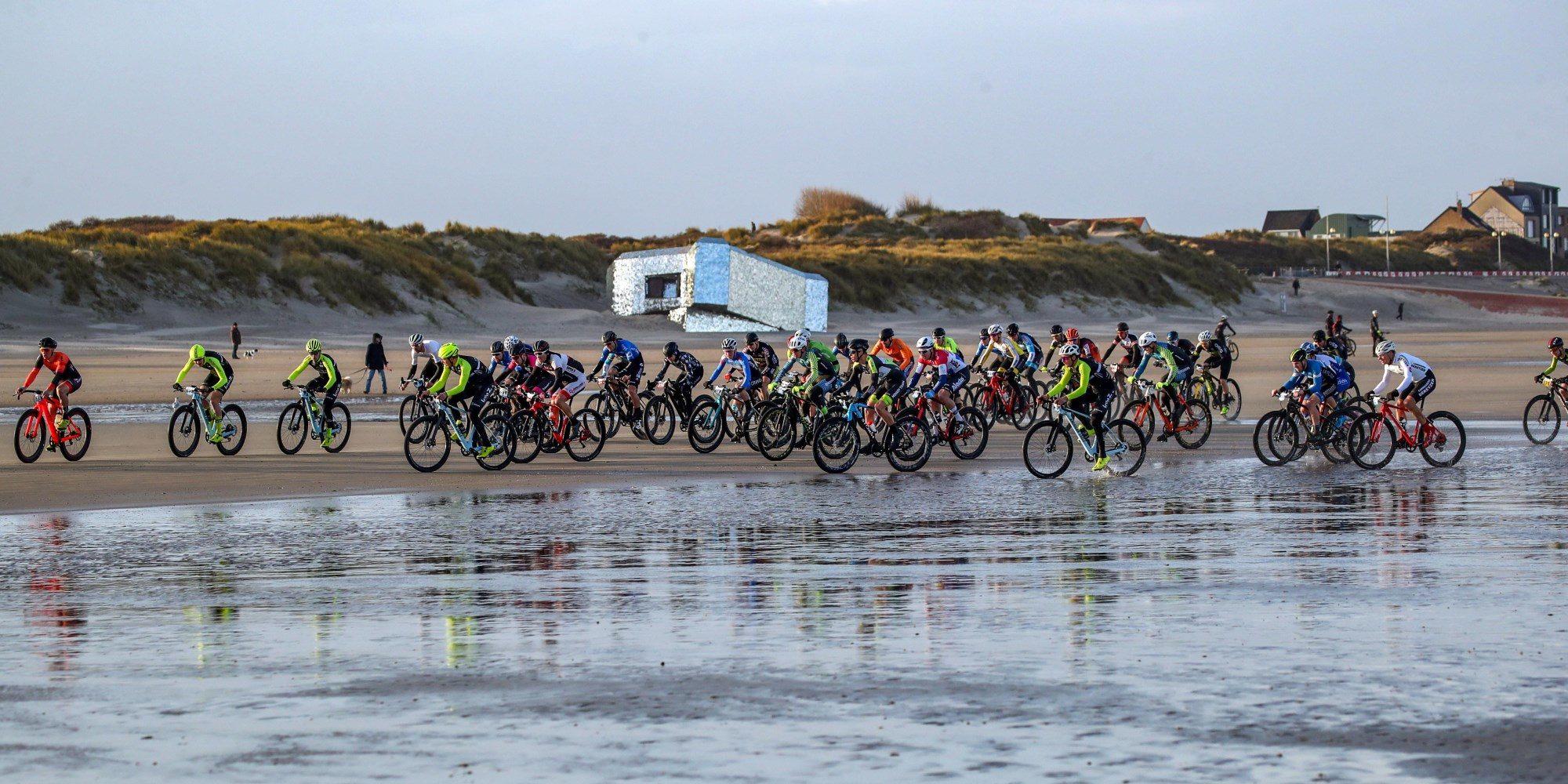 Pepijn Veenings schrijft Egmond-Pier-Egmond op zijn naam bij de mannen ...