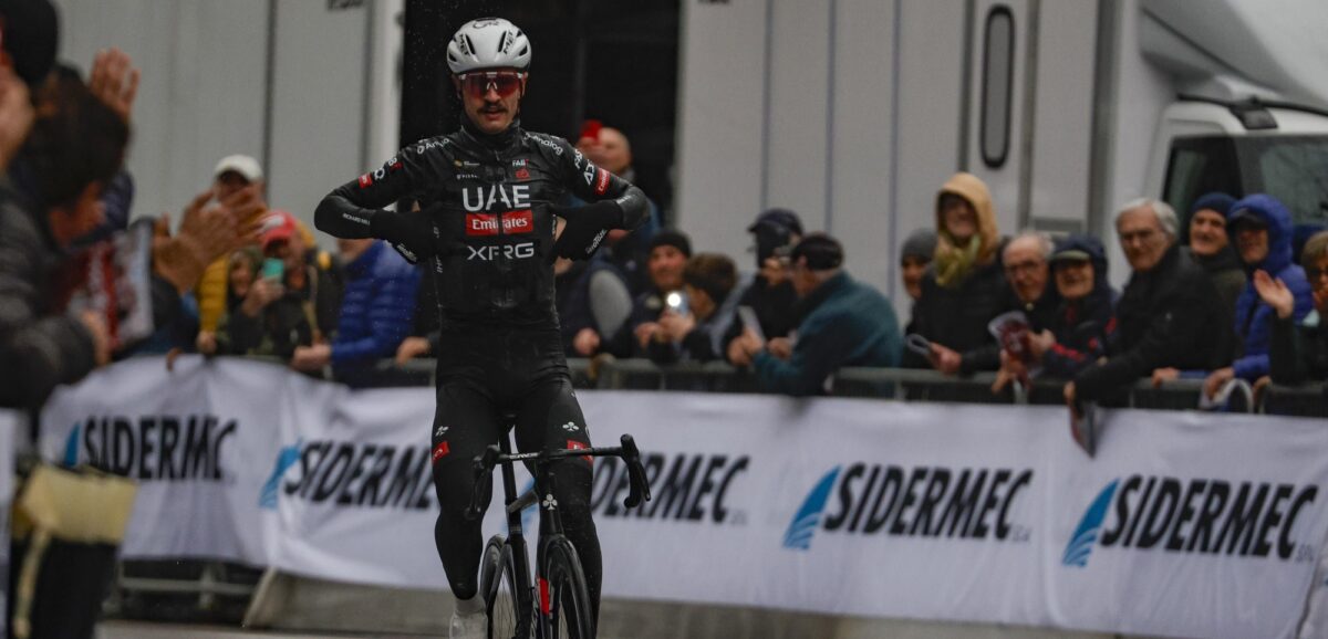 Jay Vine zegeviert in Wielerweek Coppi e Bartali, Magnus Sheffield ...