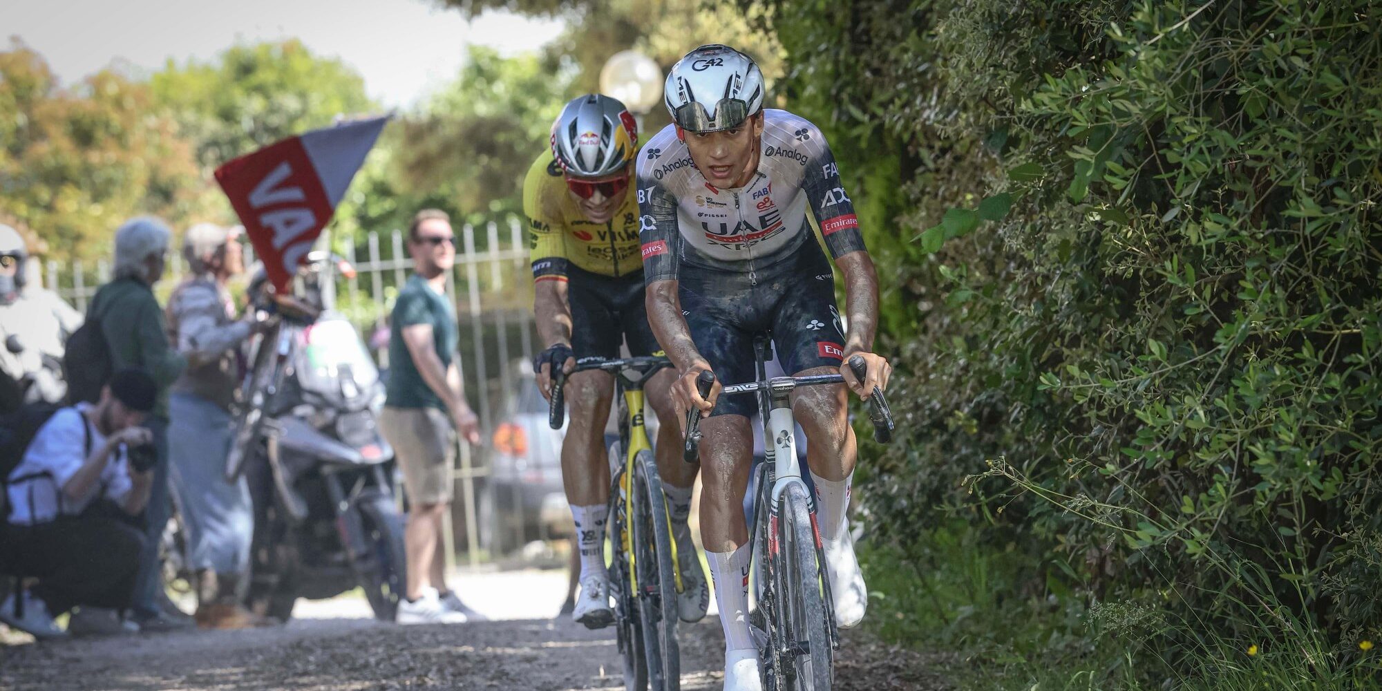 Del Toro of Ayuso? "We hebben meerdere opties om de Giro d'Italia te ...