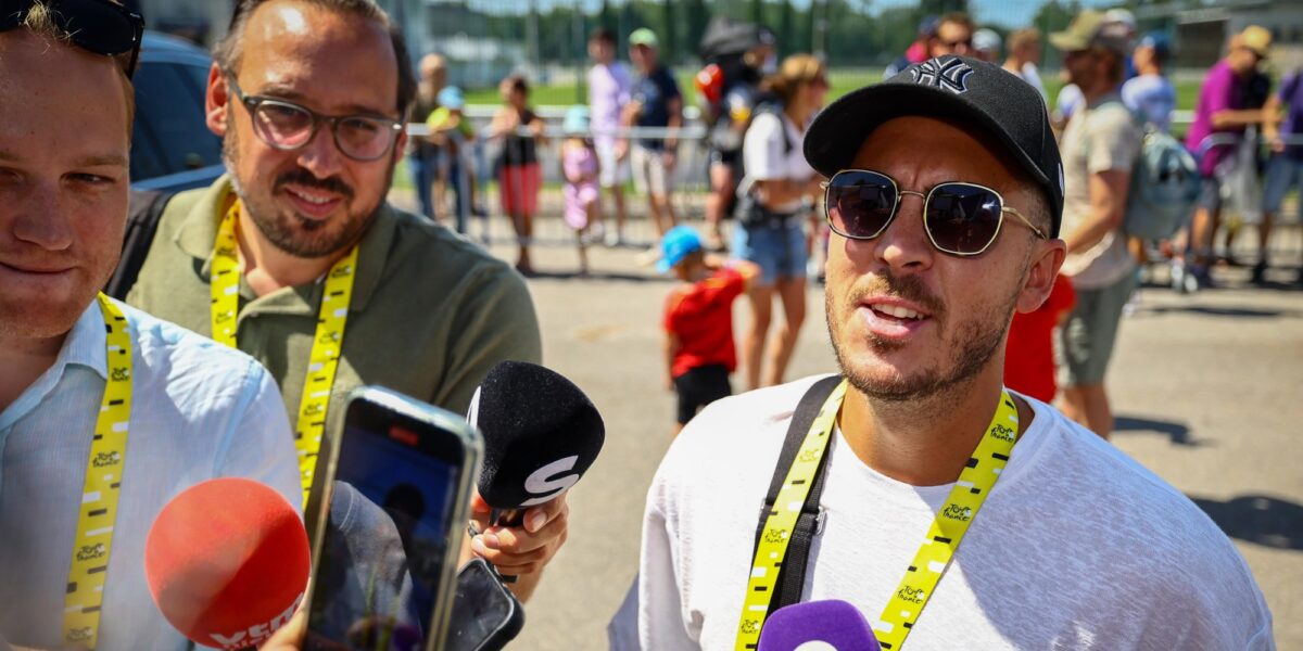 Eden Hazard toont passie voor wielrennen bij Tour 2025 start