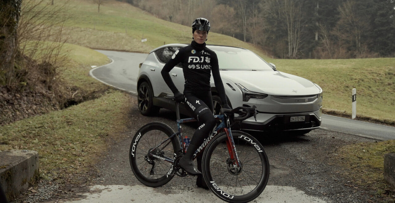 Wie neemt het voortouw bij afwezigheid van Demi Vollering in Tour de ...