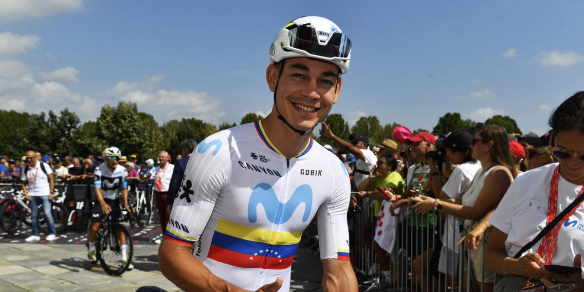 Vertrouwen groeit na Vuelta-etappe: Philipsen onverslaanbaar
