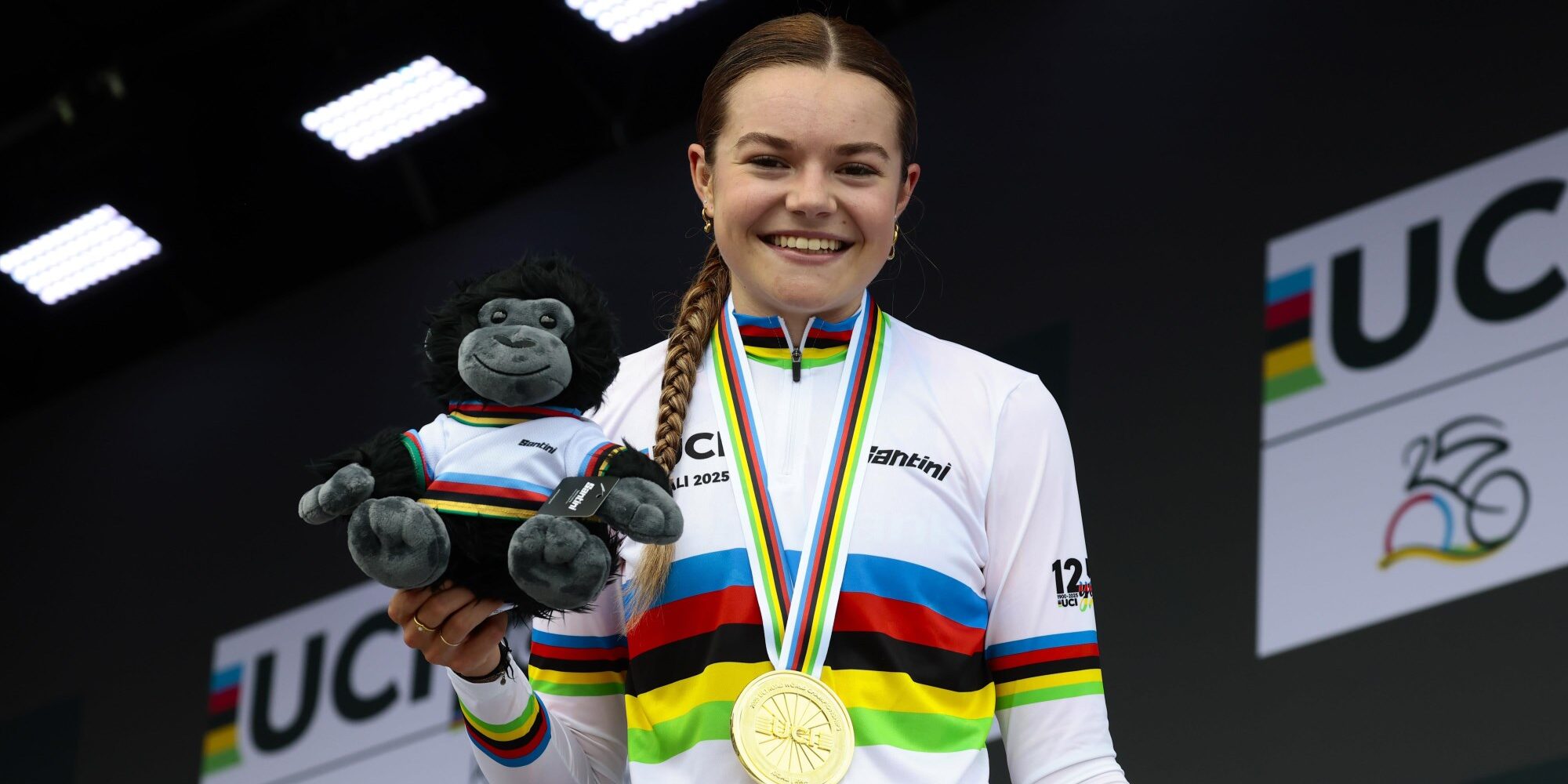 Megan Arens wint WK junioren tijdrit goud 2025