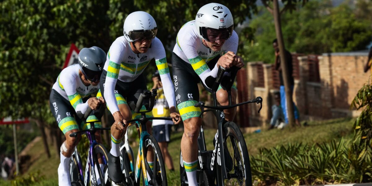 WK 2025 Mixed Relay: Australië Prolongeert Wereldtitel na Spannende Finish