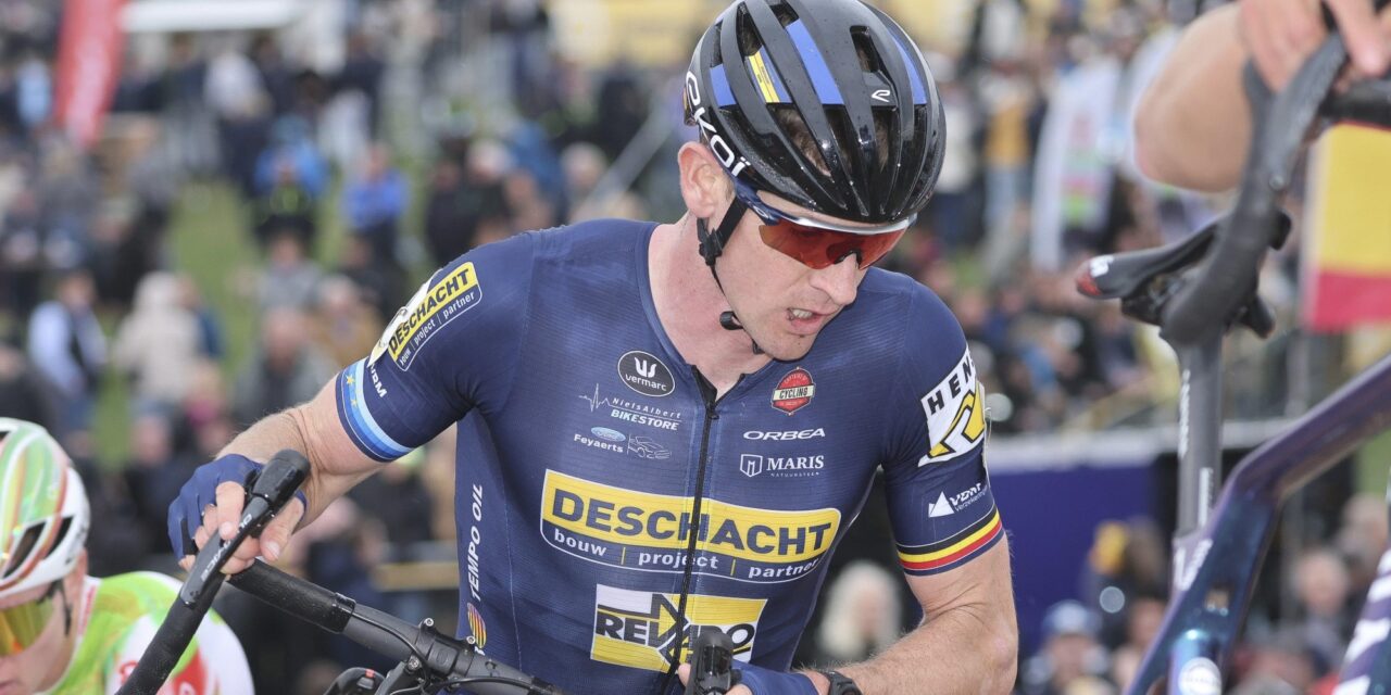 Team Toon Aerts: Vrijwillige Crossploeg met Europese Titel | Wielerflits