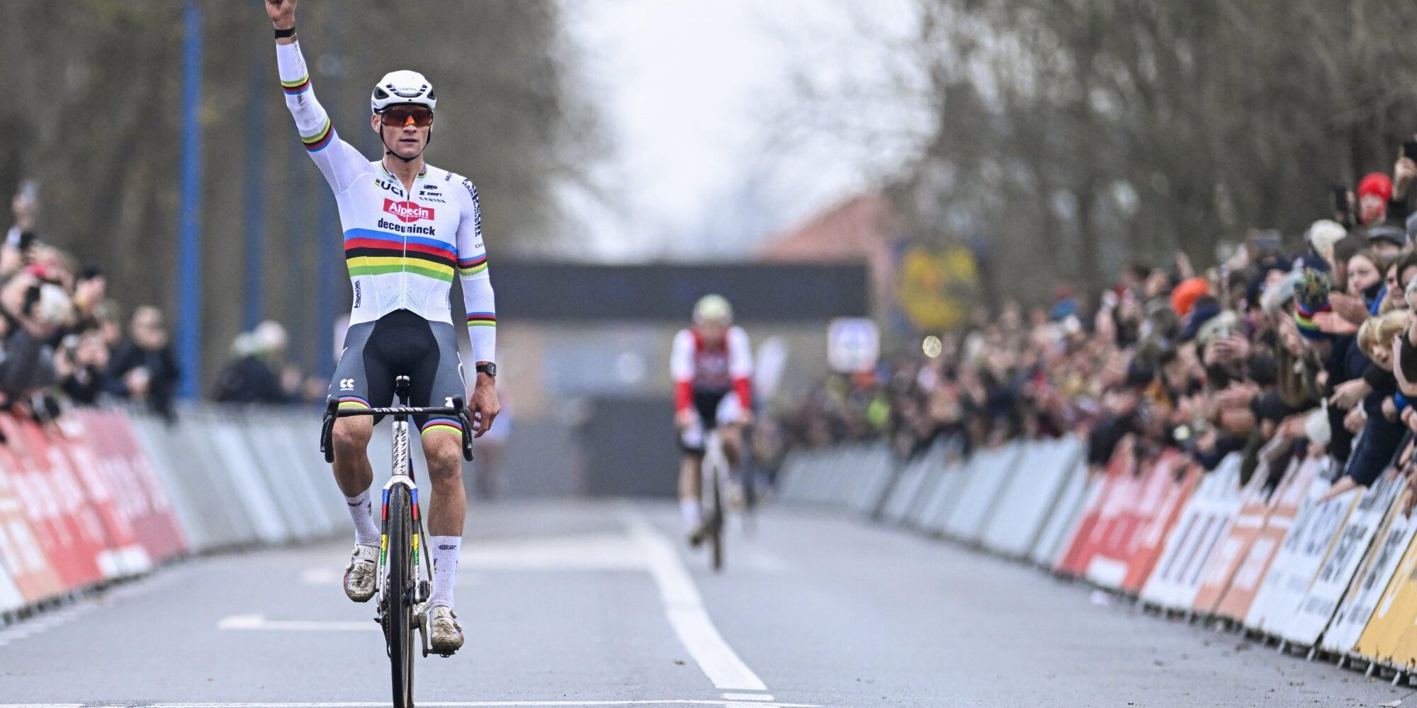 Wint Mathieu van der Poel ook X2O Trofee Hofstade 2025? Op deze zenders ...
