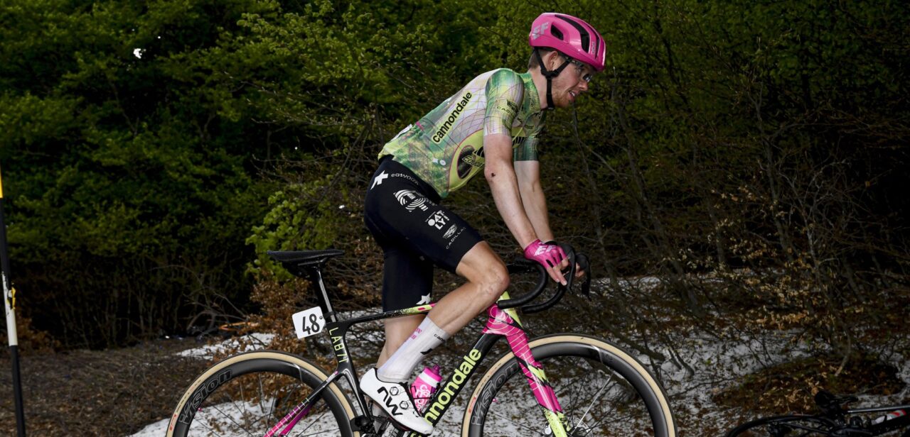 Jardi van der Lee schittert op Blockhaus in Giro d'Italia